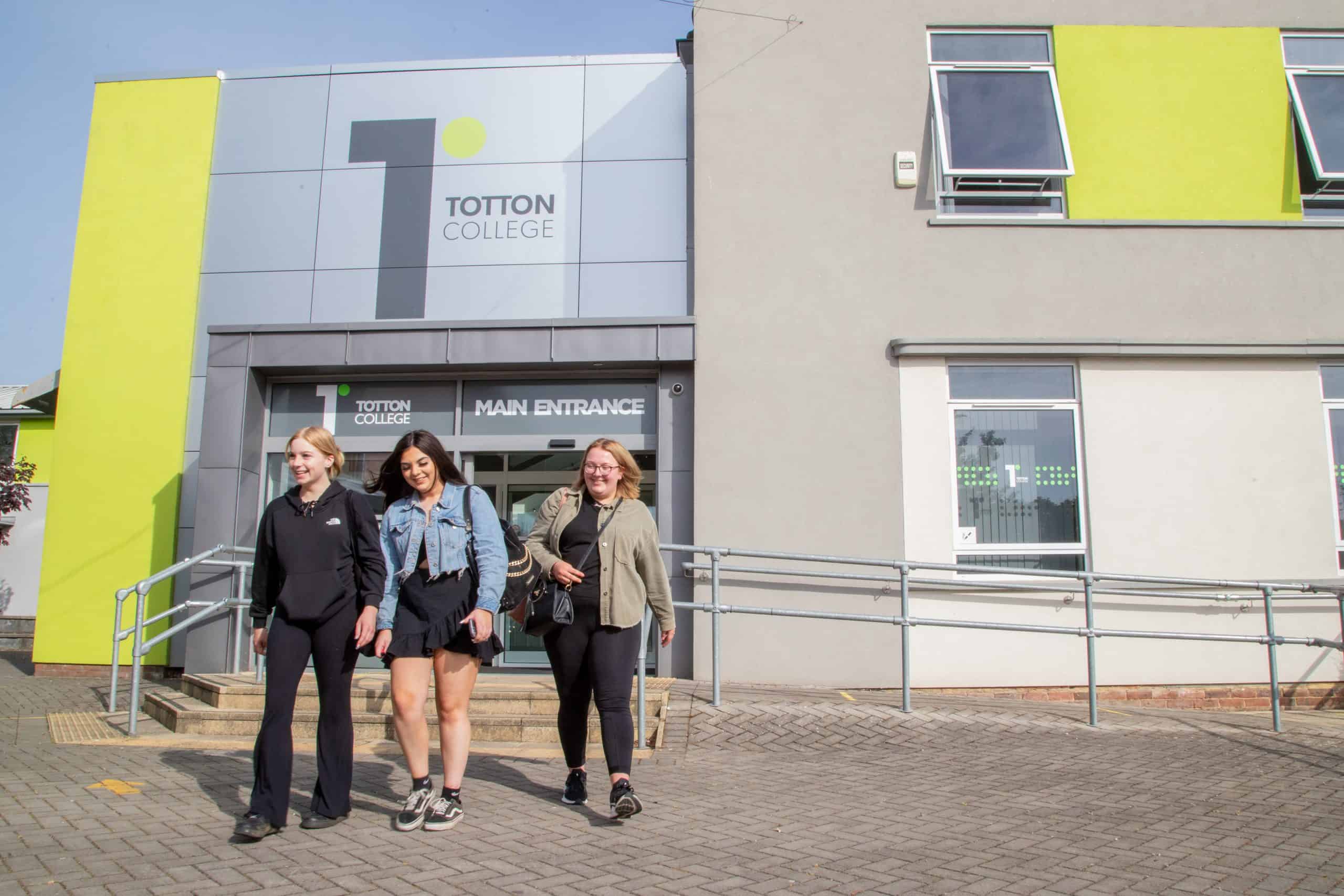 Life at Totton College | Be Who You Want To Be